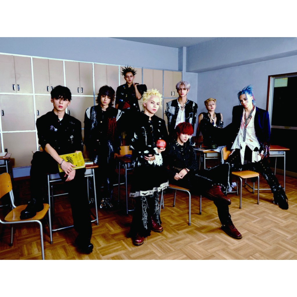 8人組ボーイズグループ・ONE OR EIGHTが、挑戦を楽しむ無邪気さを描いた「Young & Reckless」をミュージックビデオと共に ...